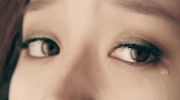 Hallux's i-Guide: Why do we cry? - Fun Kids - the UK's children's radio ...