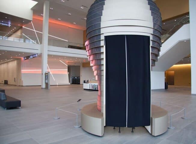 Check out this giant 14ft digital head, part of an art installation in ...