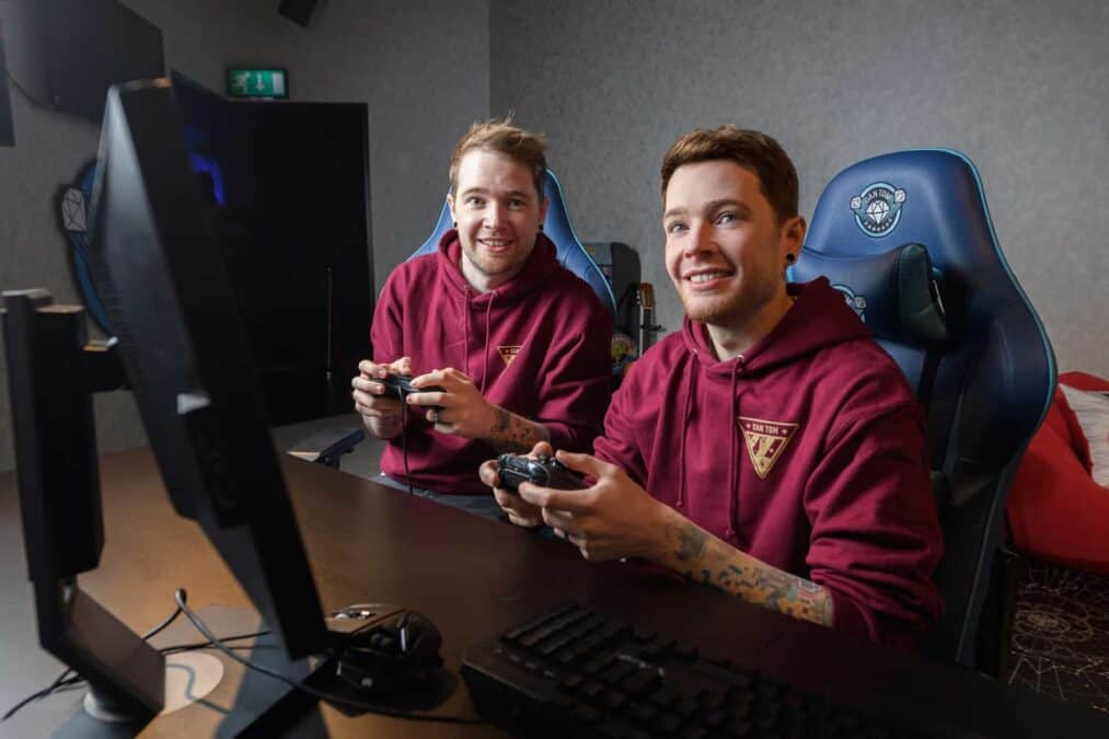 YouTube Megastar DanTDM Unveils His Ultra-Realistic Waxwork! - Fun Kids ...