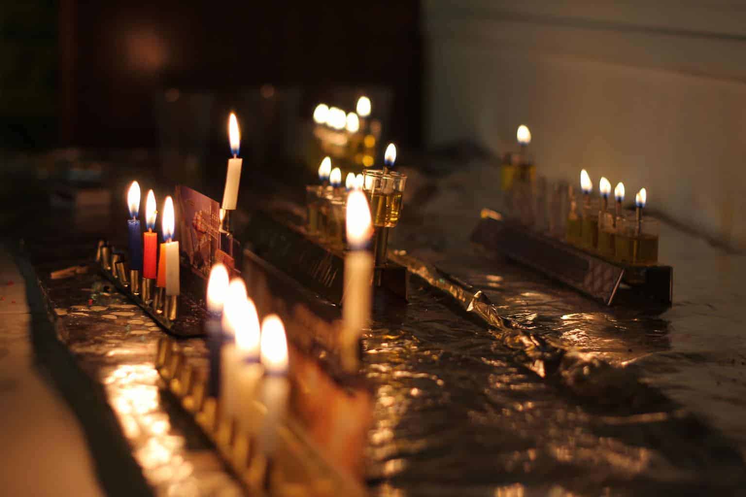 Top 10 Facts About Hanukkah! - Fun Kids - the UK's children's radio station