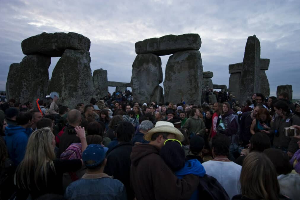 Top 10 Facts About Stonehenge! - Fun Kids - the UK's children's radio ...