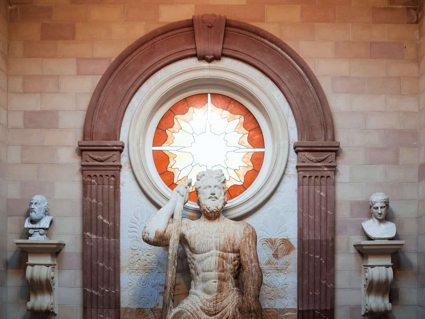 Top 10 Facts About Mars! - Fun Kids - the UK's children's radio station