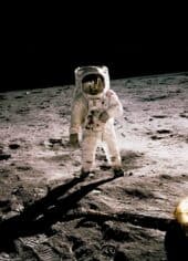Top 10 Facts About The Moon! - Fun Kids - the UK's children's radio station