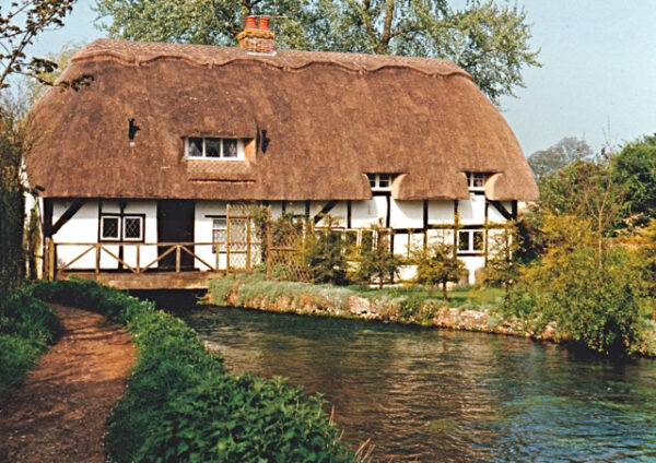 Trackside: Alresford - Fun Kids - the UK's children's radio station